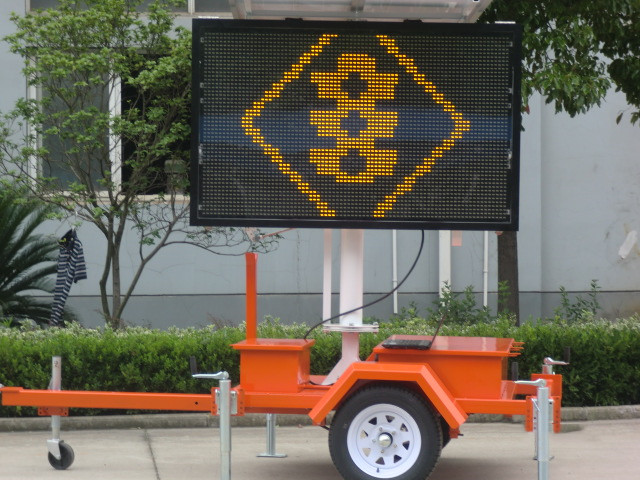 Small Size Trailer Mount Vms Traffic Sign Energy Saving and Long ...